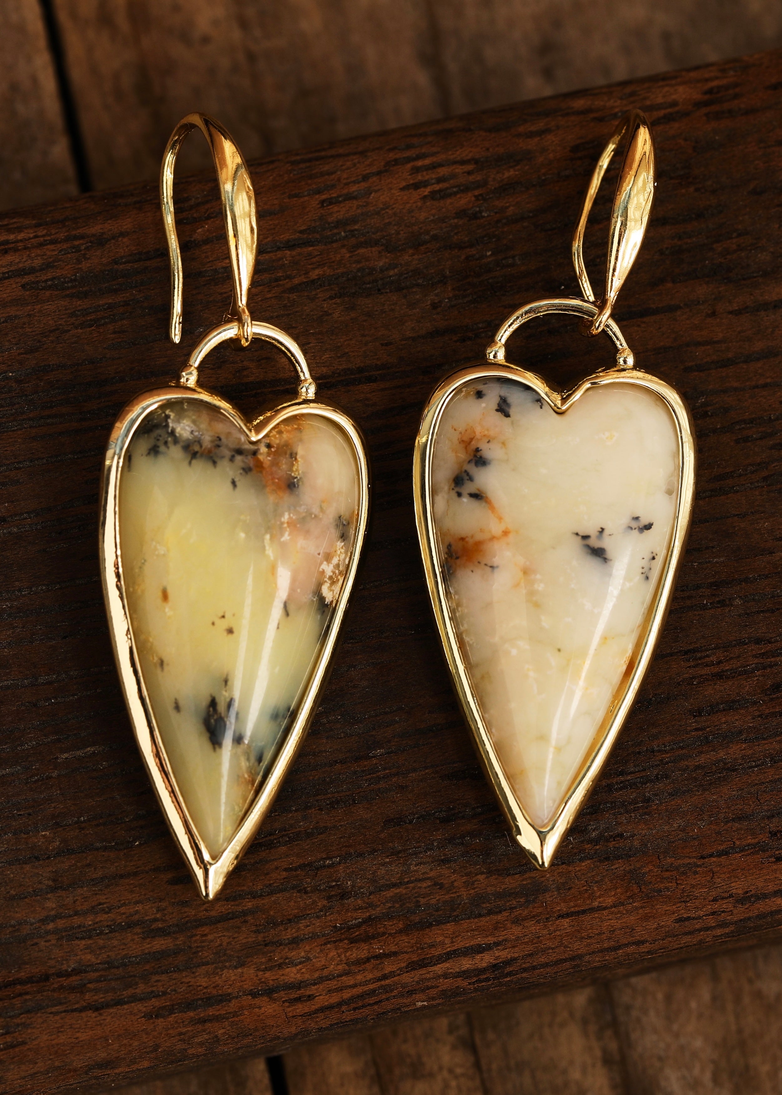 Crystal Heart Earrings- Powerful Healing Crystal Energy // Fiong Mma